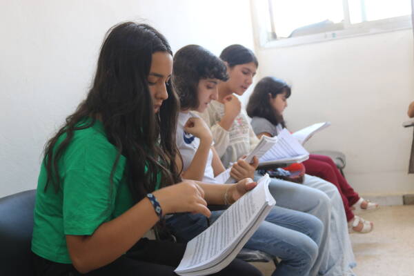 JINHAGENCY | Rojava Children's Orchestra Institute gives music ...